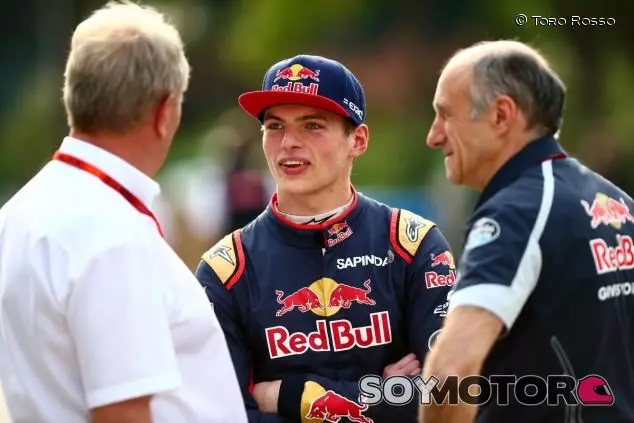 Red Bull e manaʻo e sainia Verstappen i le 2017 - LaF1