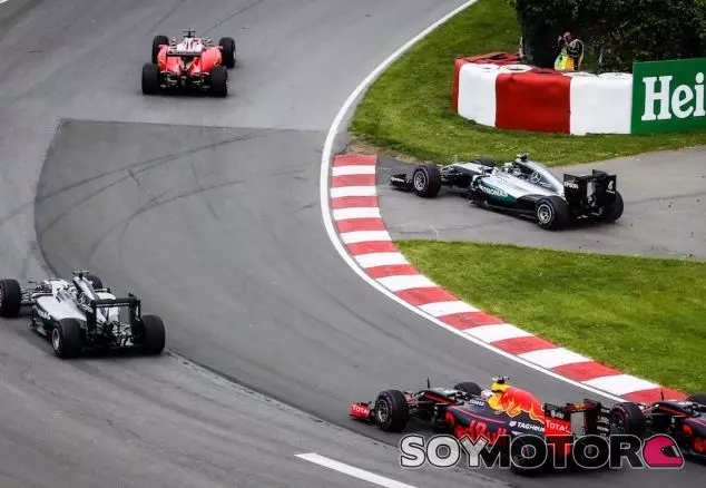 Cyffyrddodd Lewis Hamilton a Nico Rosberg â'i gilydd ar ddechrau'r meddyg teulu o Ganada - LaF1