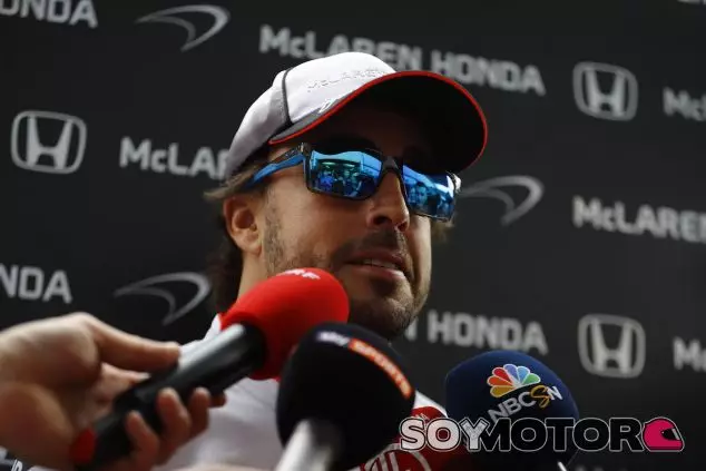 Fernando Alonso သည် LaF1 မီဒီယာသို့ တက်ရောက်သည်။