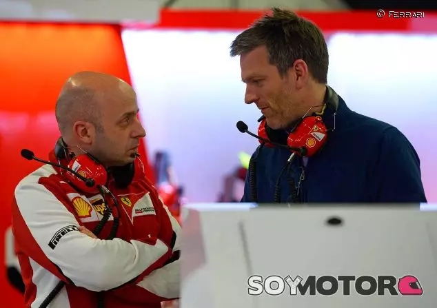 Simone Resta hamwe na James Allison mumasanduku ya Ferrari - LaF1