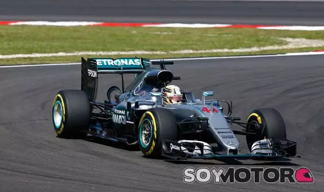 Lewis Hamilton in Malaysia - LaF1