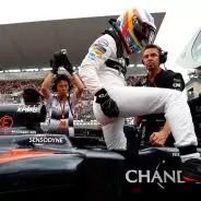 Fernando Alonso trên lưới Suzuka - LaF1