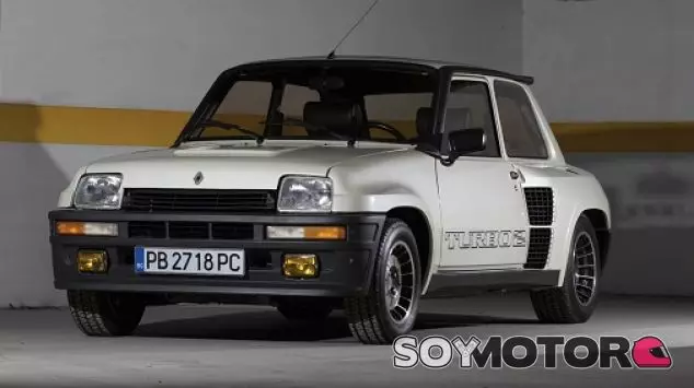 Scos la licitație un Renault 5 Turbo II