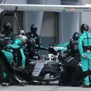 Lewis Hamilton akisimama kwenye shimo huko Sepang - LaF1