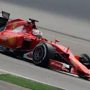 Sebastian Vettel dengan SF15-T - LaF1