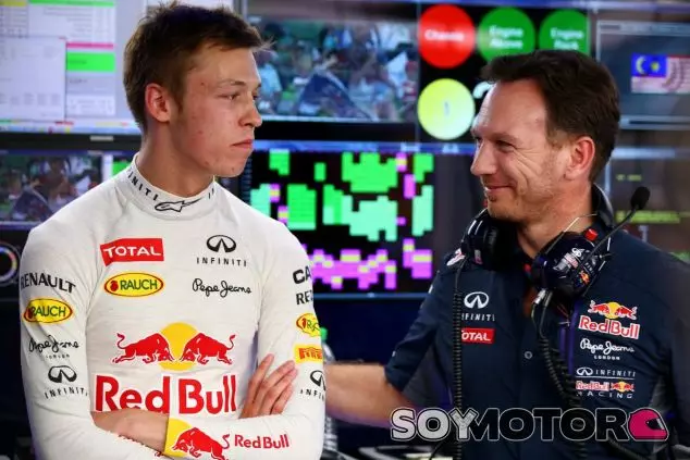 Daniil Kvyat און Christian Horner - LaF1