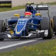 Felipe Nasr kasama si Sauber sa Austria - LaF1