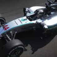 Lewis Hamilton ya ci gaba da kula da kyawunsa a ranar Asabar - LaF1