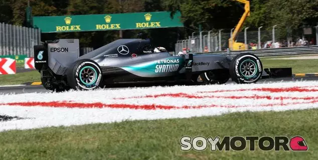 Lewis Hamilton at Monza - LaF1