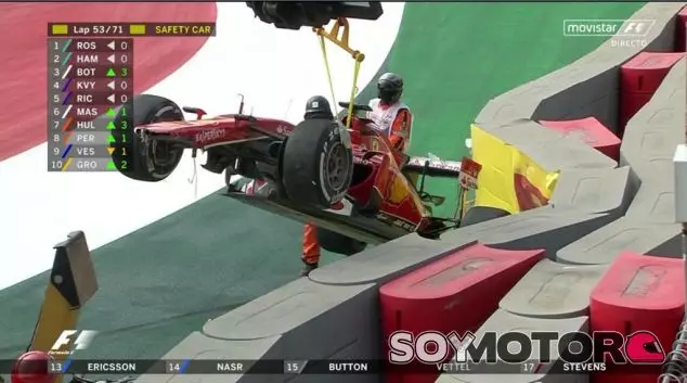 Sebastian Vettel's Ferrari mgbe ihe mberede ahụ gasịrị - LaF1