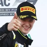 Ferrari dan Mercedes meletakkan Mick Schumacher dalam pandangan mereka - LaF1