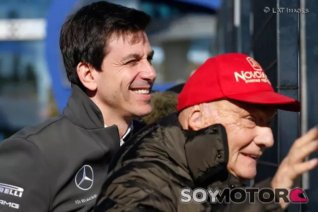 Wolff ۽ Lauda جي داخلا کان اڳ ڪلاڪ: