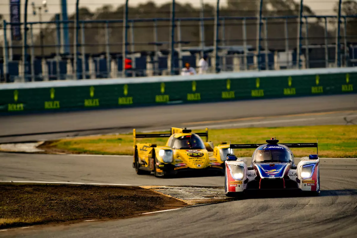 24 ordu Daytona 2018: Cadillac-ek irabazi du eta Alonsok amaitu du; Garcia podiuma 29295_2