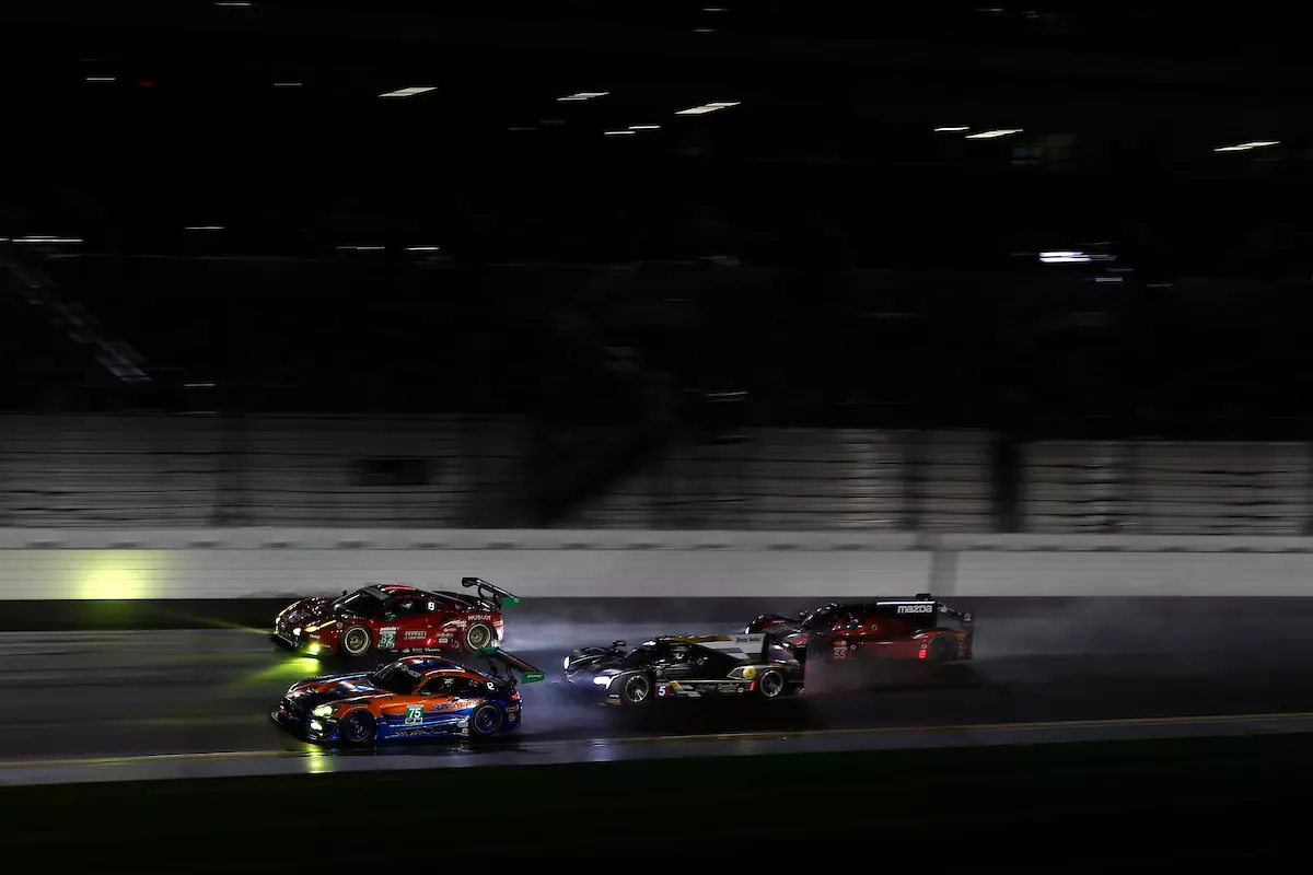 24 ordu Daytona 2018: Cadillac-ek irabazi du eta Alonsok amaitu du; Garcia podiuma 29295_5