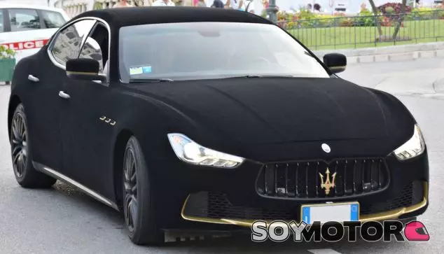 Maserati Ghibli doublée de velours noir