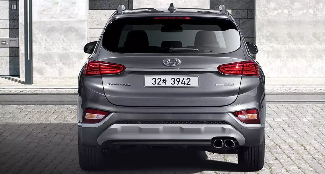 hyundai_santa_fe_2018_24.jpg