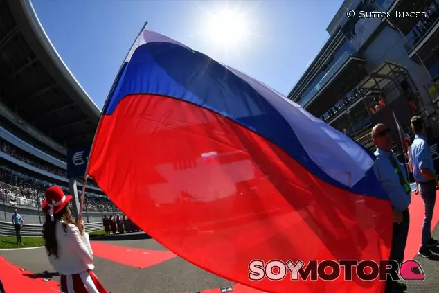 Poetin steunt de overdracht van de Russische GP naar Sint-Petersburg