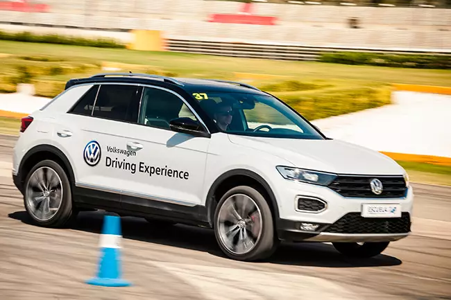 volkswagen-t-roc-escuela-r-driving-experience-cheste_0.jpg