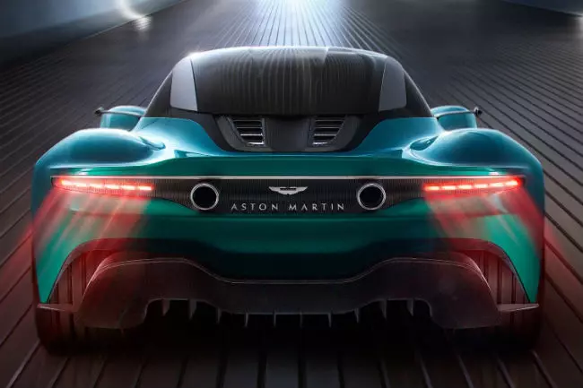 aston_martin_vanquish_vision_concept_2.jpg