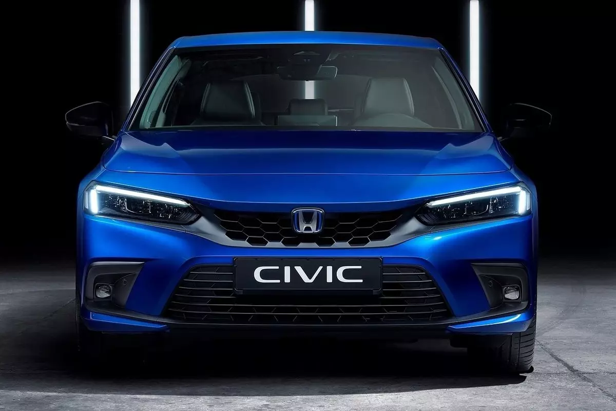 honda_civic_e_hev_2023_5.jpg