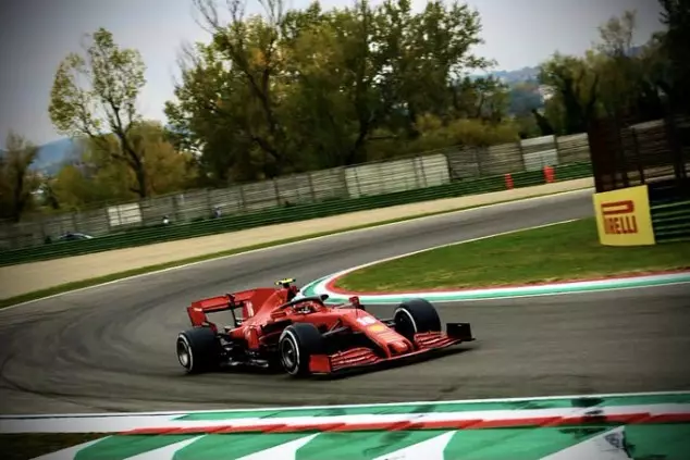 Ferrari 2020 Эмилия Романья F1 GP жарышында: Жекшемби