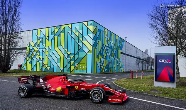 I-Santander sele ibonwa kwi-Formula 1 Ferrari