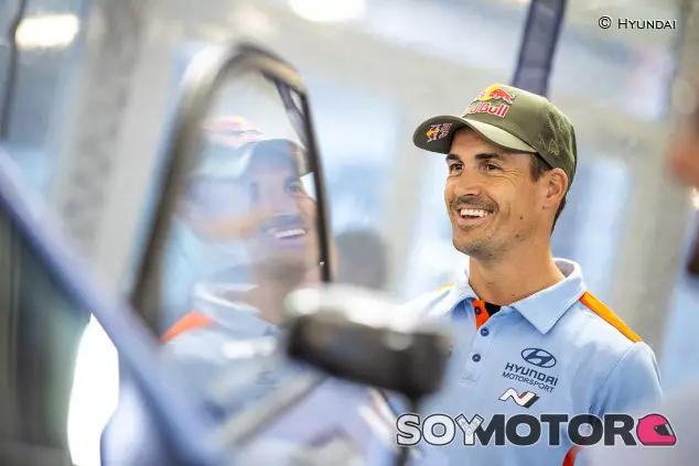 RASMI: Sordo wuxuu dib u cusbooneysiiyay Hyundai wuxuuna la wadaagi doonaa baabuur Solberg