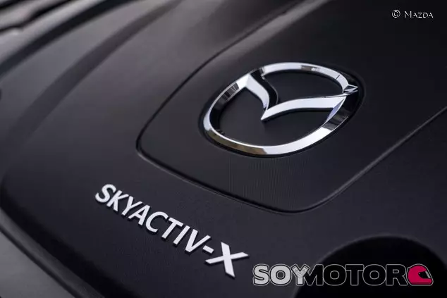 SkyActiv–X ngetrapake teknik nyala komprèsi sing dikontrol percikan