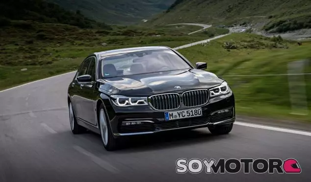 BMW 740e iPerformance прапануе ўражлівае спалучэнне раскошы і эфектыўнасці - SoyMotor