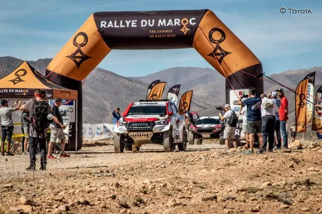 Fernando Alonso at the Morocco Rally 2019 - SoyMotor