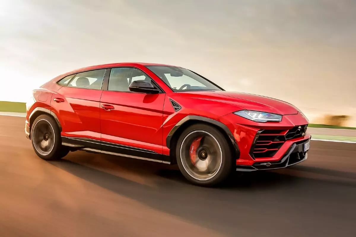 lamborghini_urus_2021_7.jpg