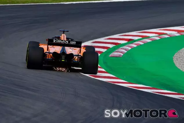 Fernando Alonso ที่ Circuit de Barcelona-Catalunya - SoyMotor