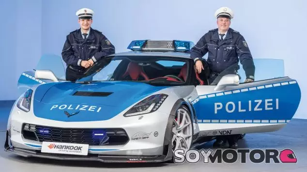 ಷೆವರ್ಲೆ ಕಾರ್ವೆಟ್ C7 Polizei -SoyMotor