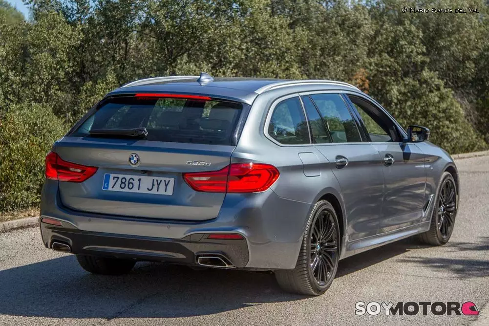 BMW 520d ट्युरिङ परीक्षण गर्नुहोस्