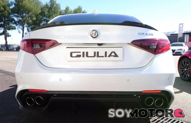 Бид Alfa Giulia-г Жарама дээр туршиж үзсэн: дахин эхлүүлэх - SoyMotor