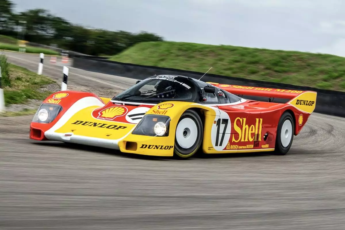 porsche-962c-реставрация-tres-soymotor.jpg