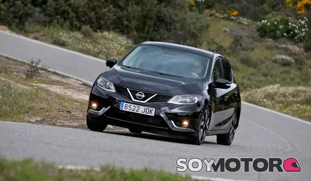 Nissan Pulsar 2016 e fapaneng, e nang le lienjineri tsa Euro6