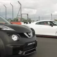 Nissan GTR Nismo vs Nissan Juke-R 2.0: O ai e sili ona e alofa i ai, tina poʻo tama?