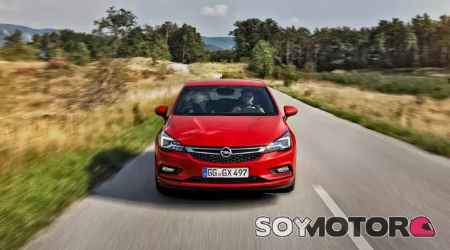 Opel Astra ia locul Volkswagen Passat cu acest prestigios premiu - SoyMotor