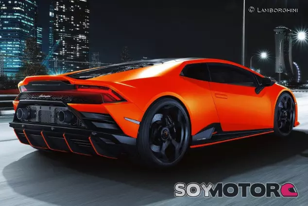 Die vier Lamborghini, die dieses Jahr ankommen, sind zwei Hurricanes und zwei Urus