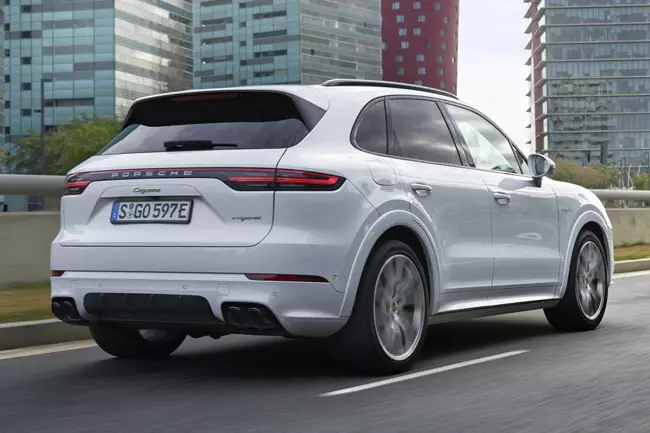 porsche-cayenne-e-hibrideach-5.jpg