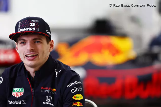 Verstappen jamoa boshliqlari tomonidan 2021 yilning eng yaxshi haydovchisi deb topildi