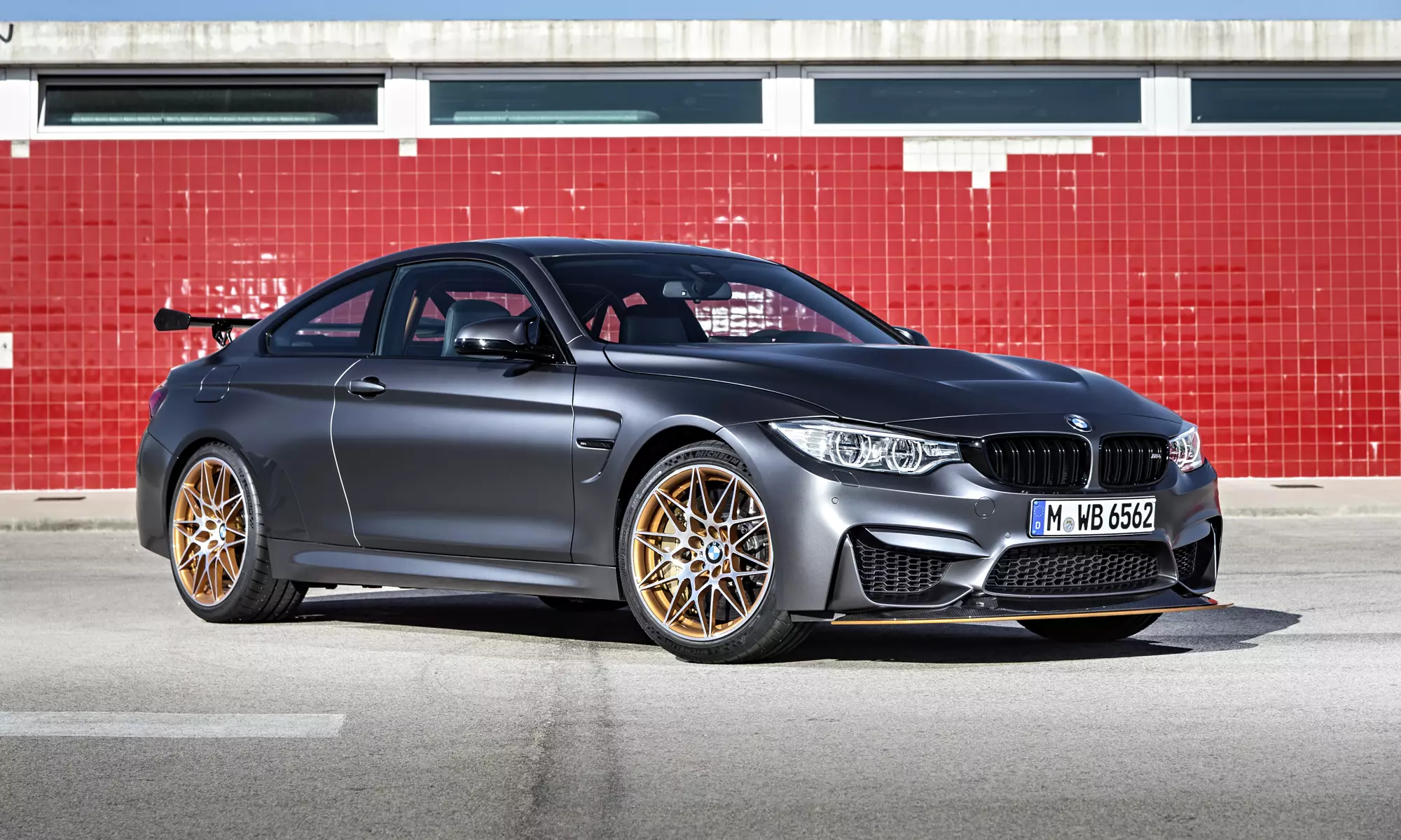 bmw-m4-gts-10-2015_.jpg