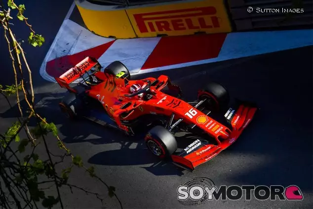 Charles Leclerc vid Azerbajdzjans GP F1 2019 - SoyMotor