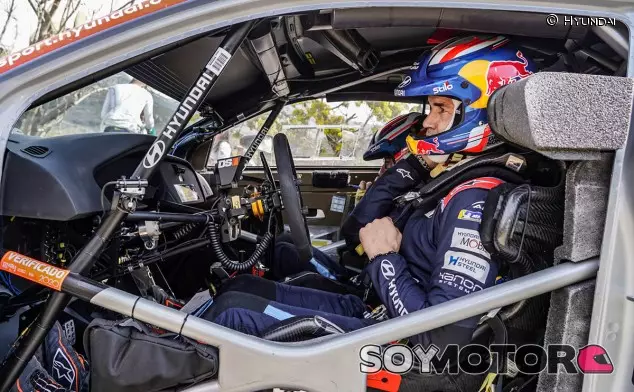 Sordo, Sardiniyadagi "Shakedown" da to'rtinchi; Tanak va Evans ustunlik qiladi