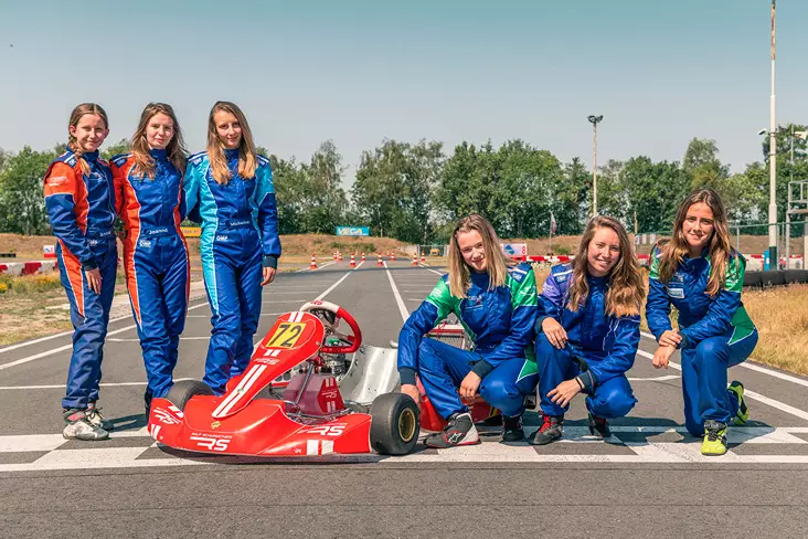 fia-girls-on-track-soymotor.jpg