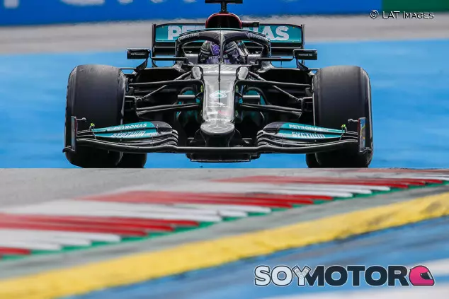 Hamilton teslîmî Red Bull dibe: