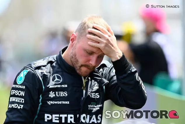 Valtteri Bottas prins la aeroport