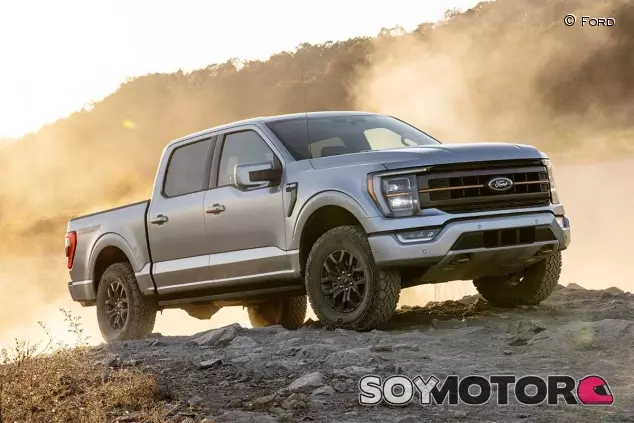 Ford F-150 2021, все още термичен чака електрическата версия