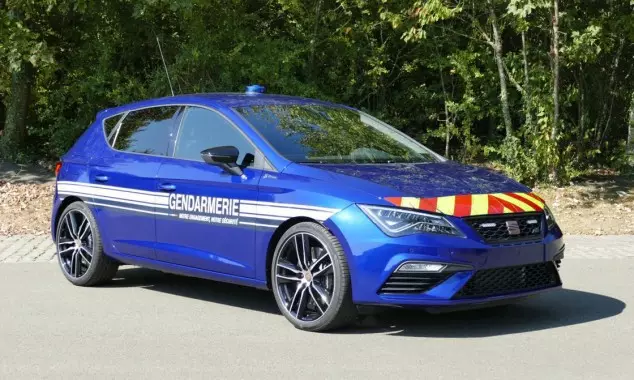 La 'Gendarmerie' tria el Seat León Cupra com a cotxe d'intervenció ràpida